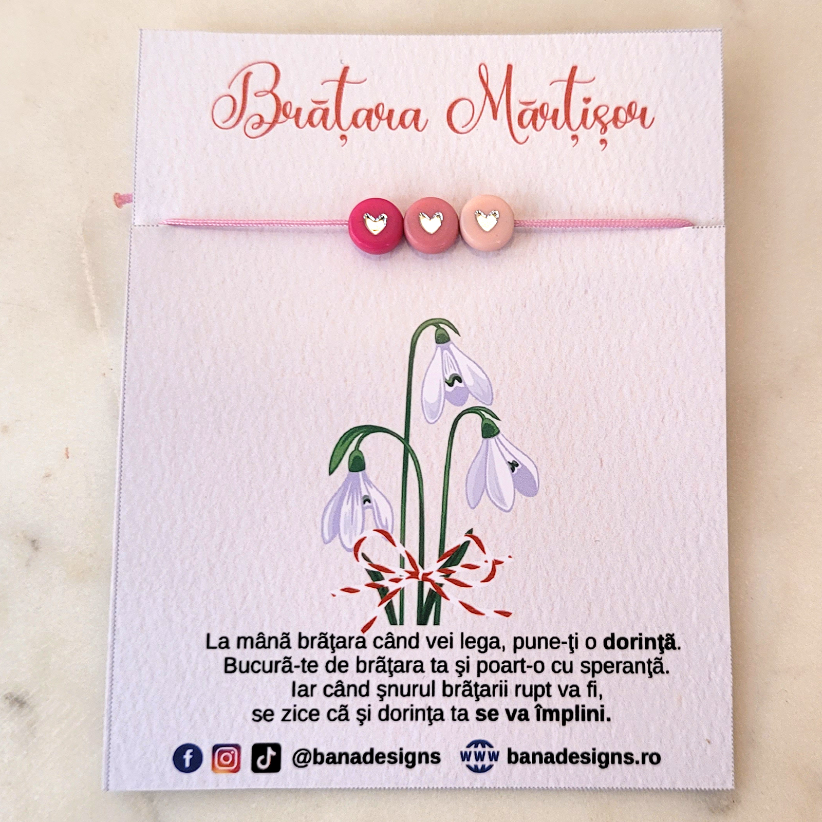 Bratara Martisor colorat cu 3 inimioare argintii in nuante de roz