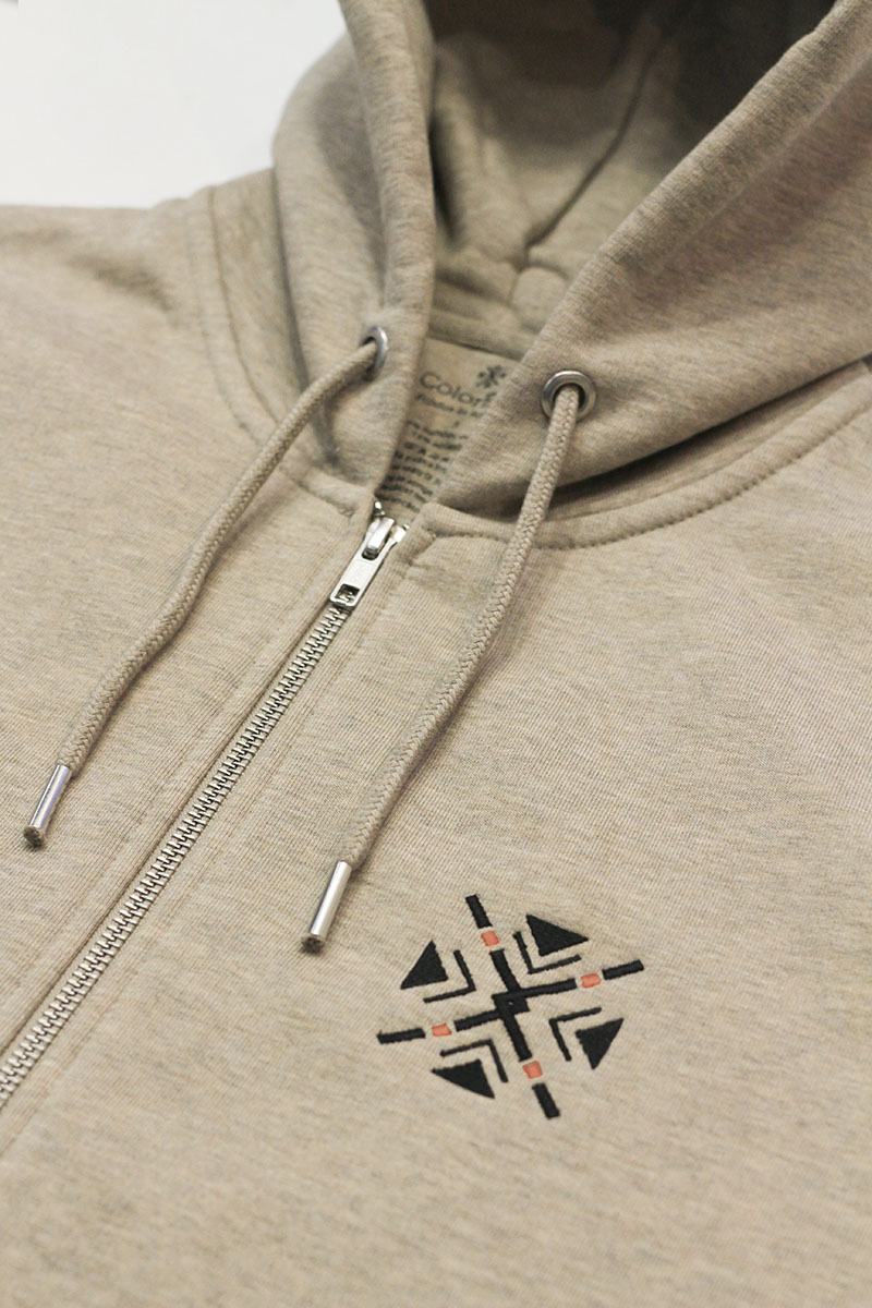 Hanorac ColorEscu cu simbol bordat