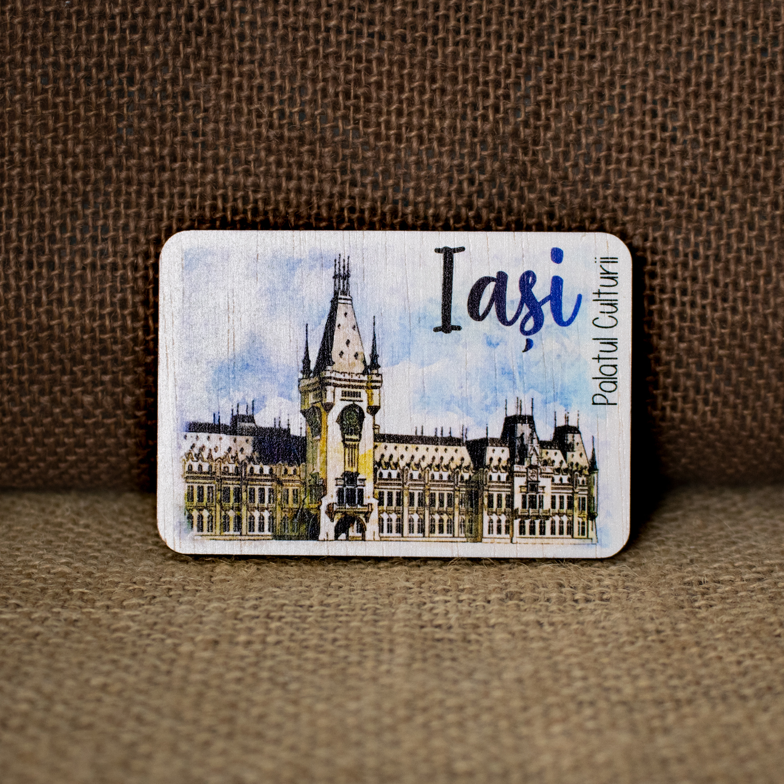 Magnet de frigider din lemn, color, vintage, Palatul Culturii Iasi