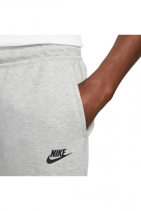 Pantaloni NIKE Tech Fleece - FB8002-063