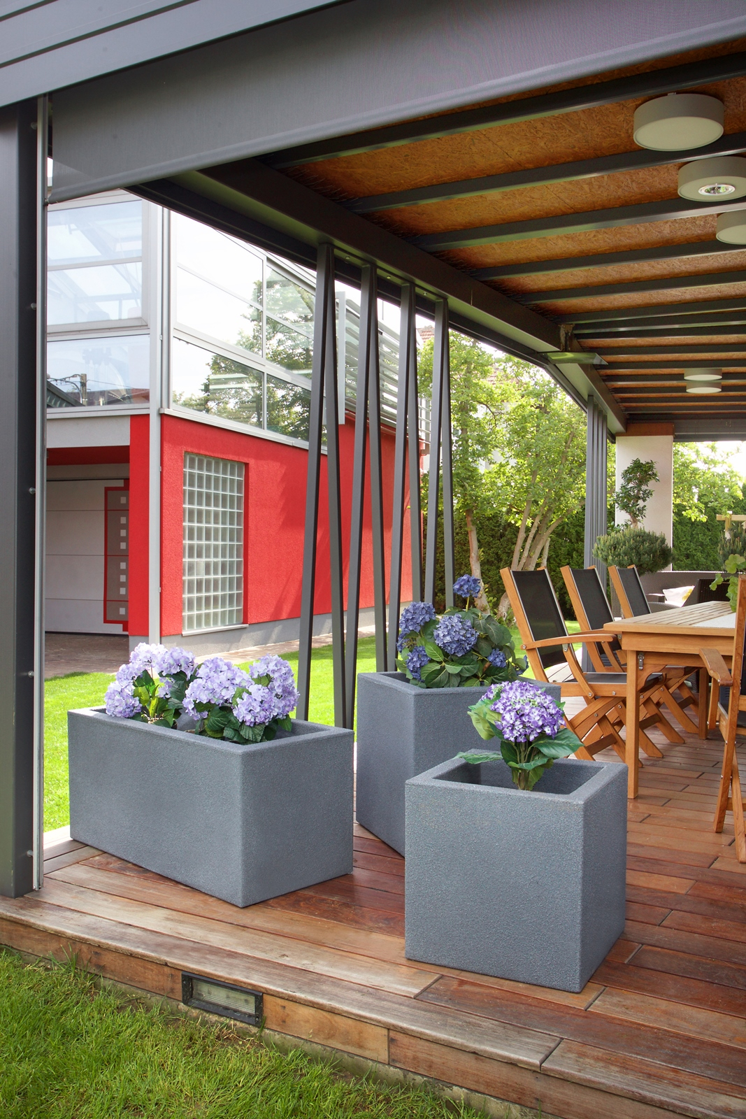 Ghiveci PE modern, dreptunghiular, imitație piatră, model TANGO L