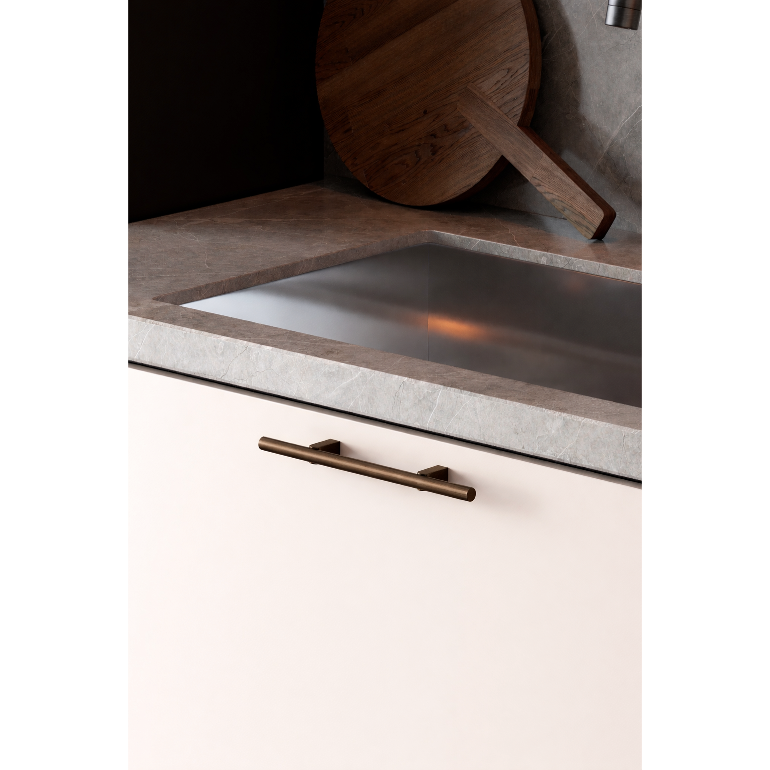 Kumo - Maner pentru mobila, finisaj bronz periat, L:248 mm