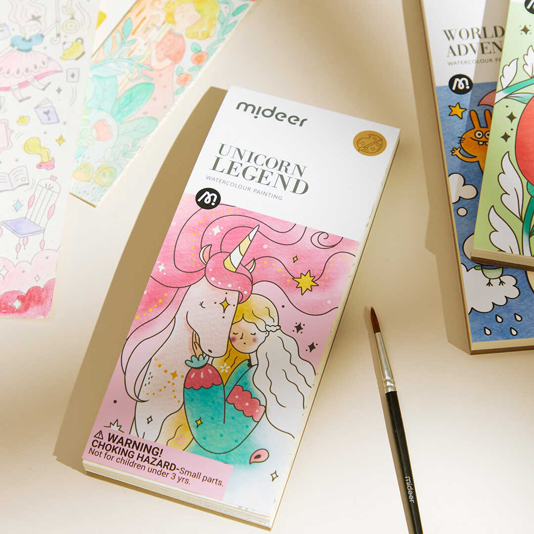 Carte de colorat cu desene, include pensula de pictat si acuarele ...