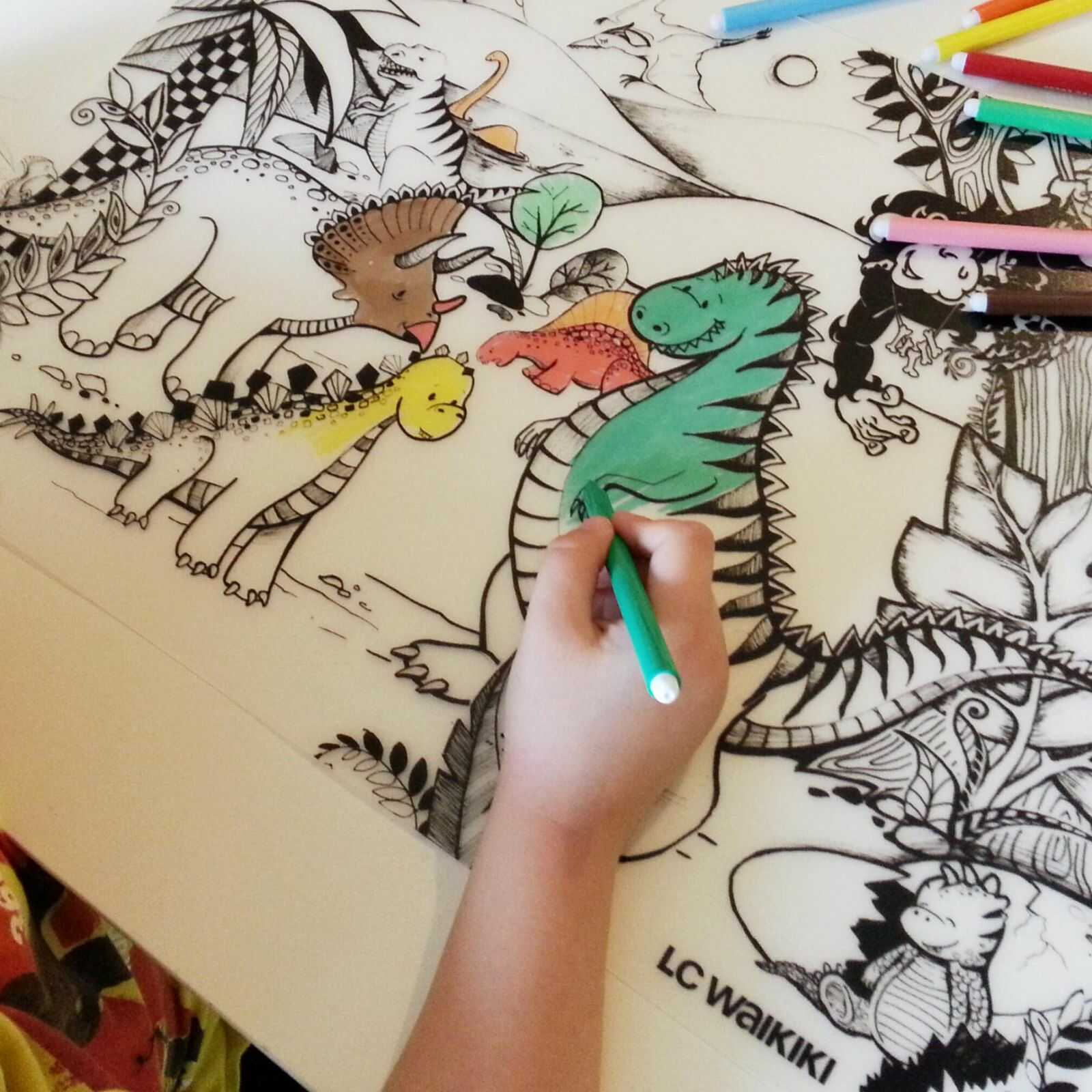 Desene de Colorat, Fise de Colorat si Planse - Dinozauri | Micostore