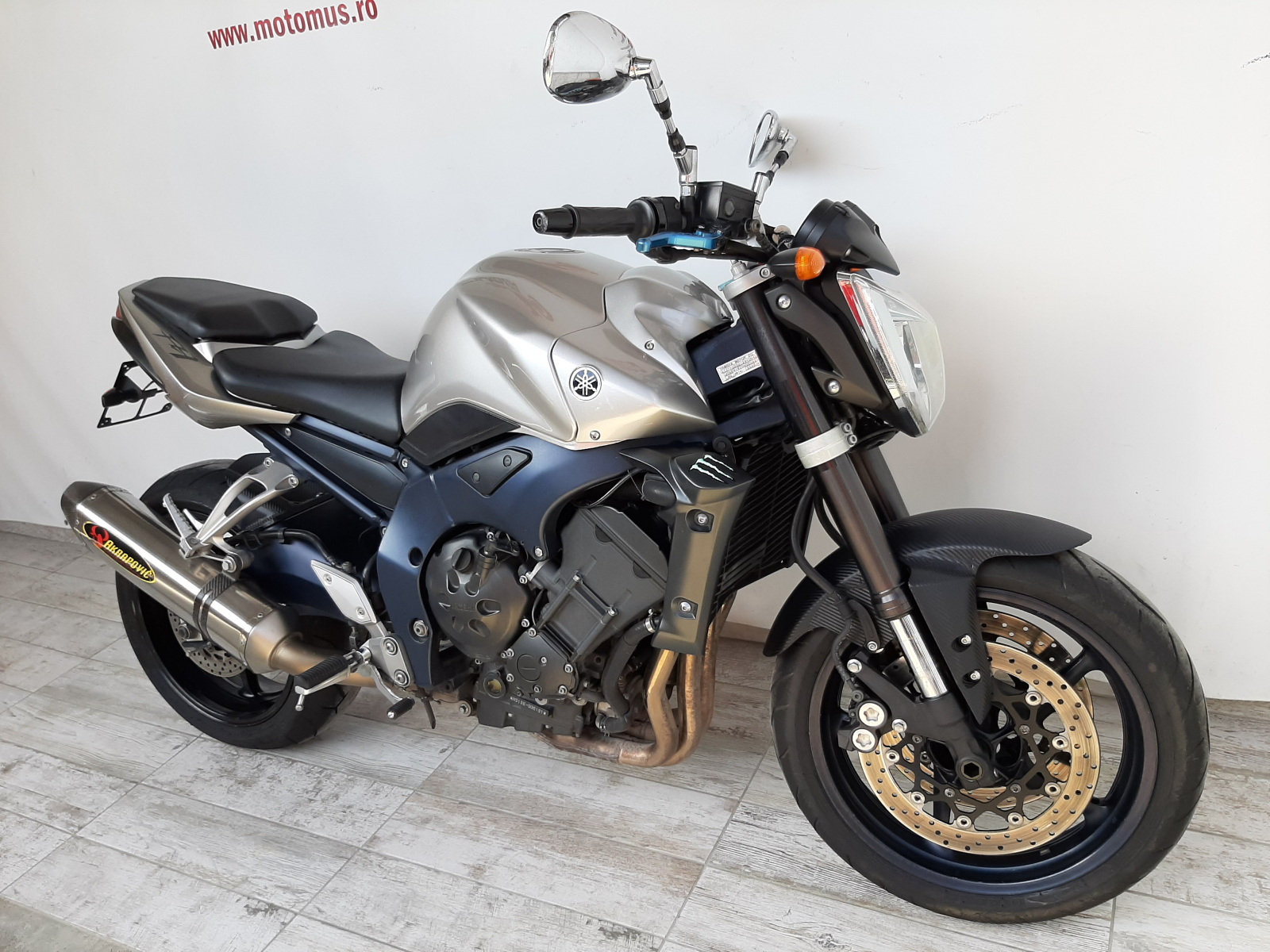 Motocicleta Yamaha FZ1 1000cc 148CP - Y02213