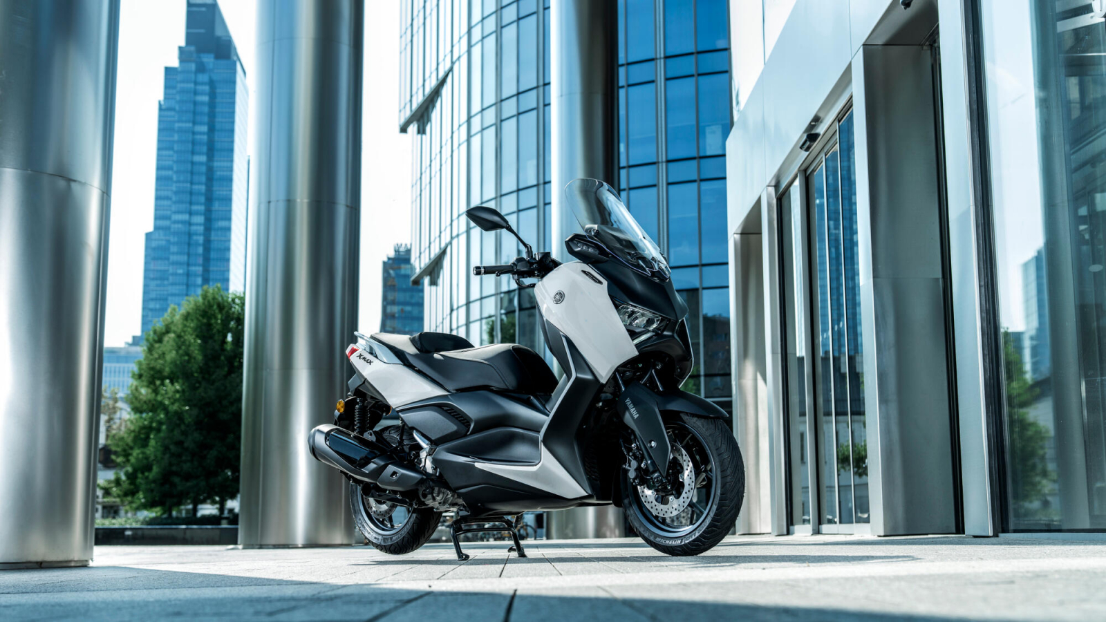 Yamaha XMAX 300 Tech Max