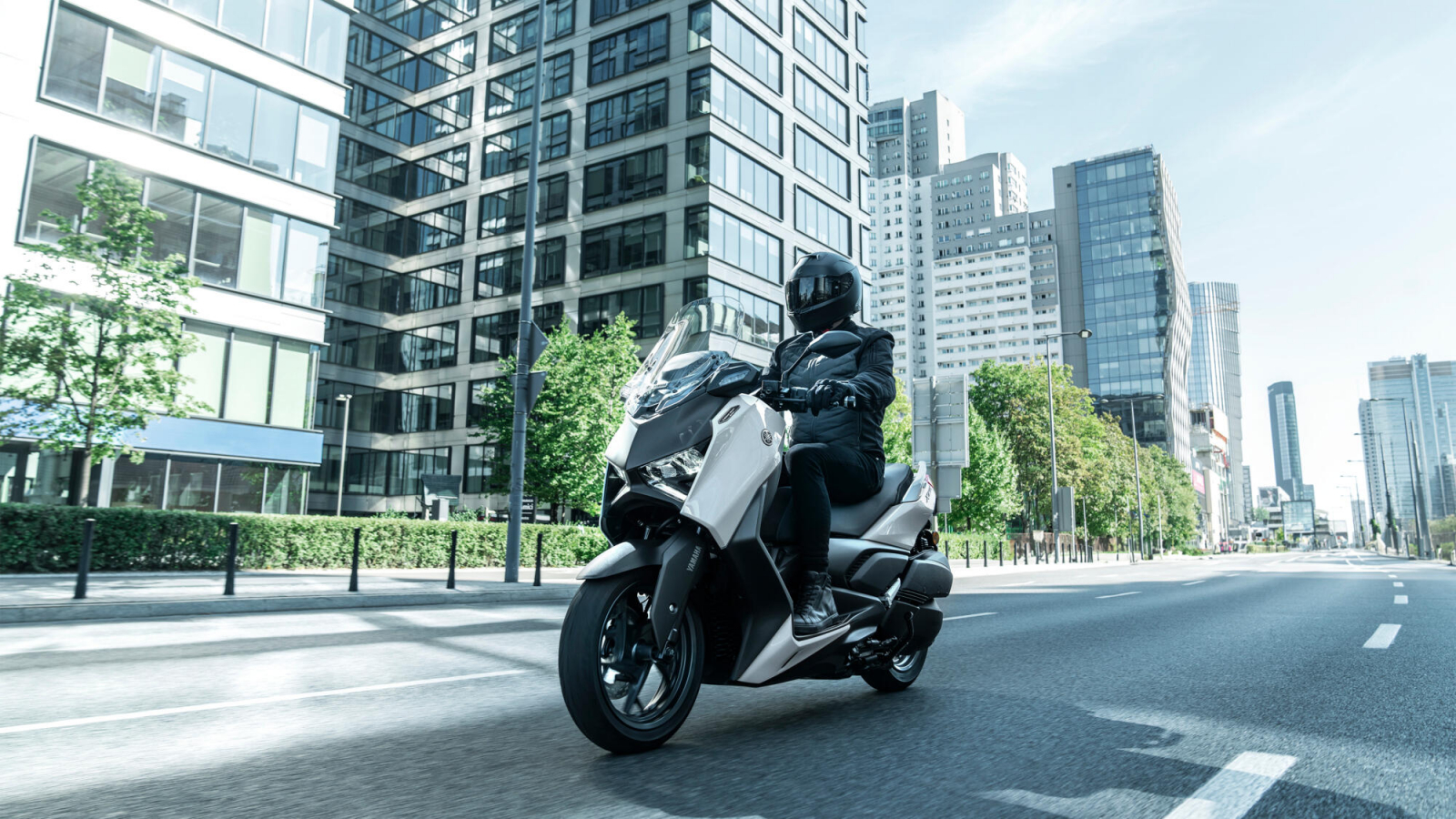 Yamaha XMAX 300 Tech Max