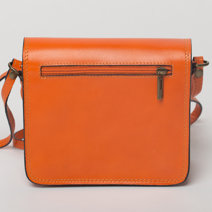 Geanta crossbody portocalie din piele naturala, tip postas