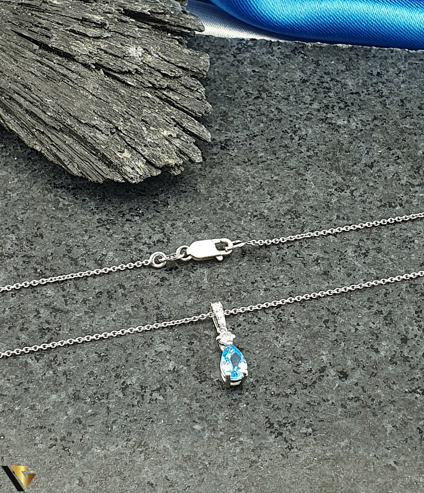 Colier Aur Alb 14k, Diamante si Topaz piatra pretioasa elegant cadou ...