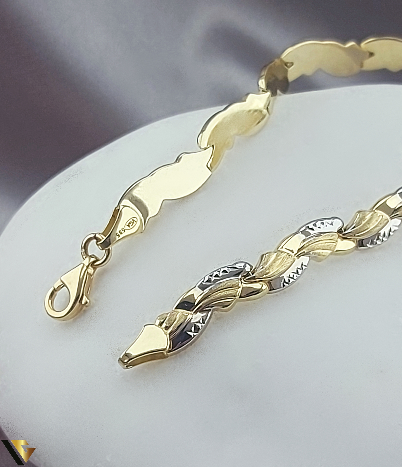 Bratara aur 14k, aur alb si aurg galben. Eleganta Greutate: 4.44 grame ...