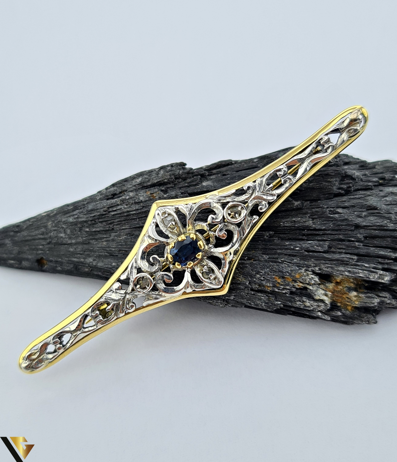 Brosa Vintage Aur 18K & Argint, Diamante ,Safir
