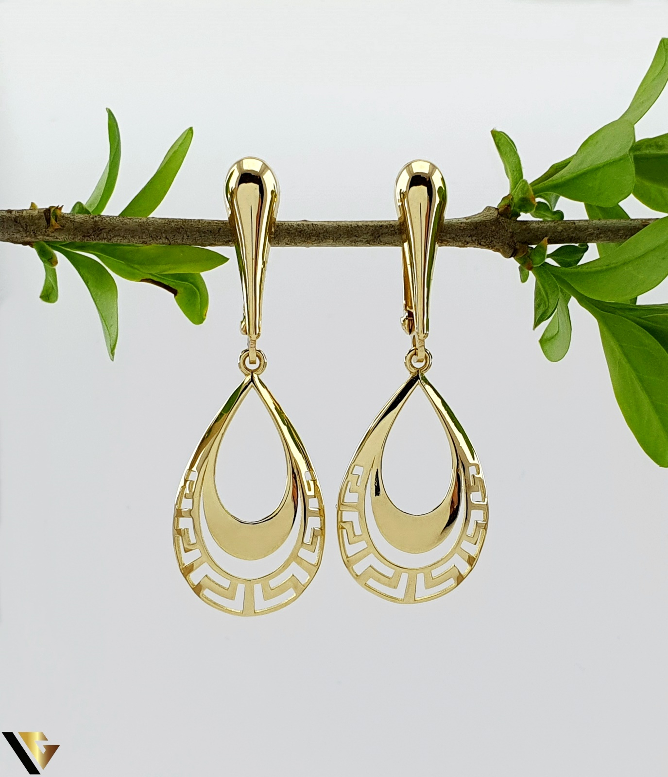 Cercei aur 14k Greutate: 3.23 grame Lungime: 42 mm Latime: 15 mm Marcaj ...