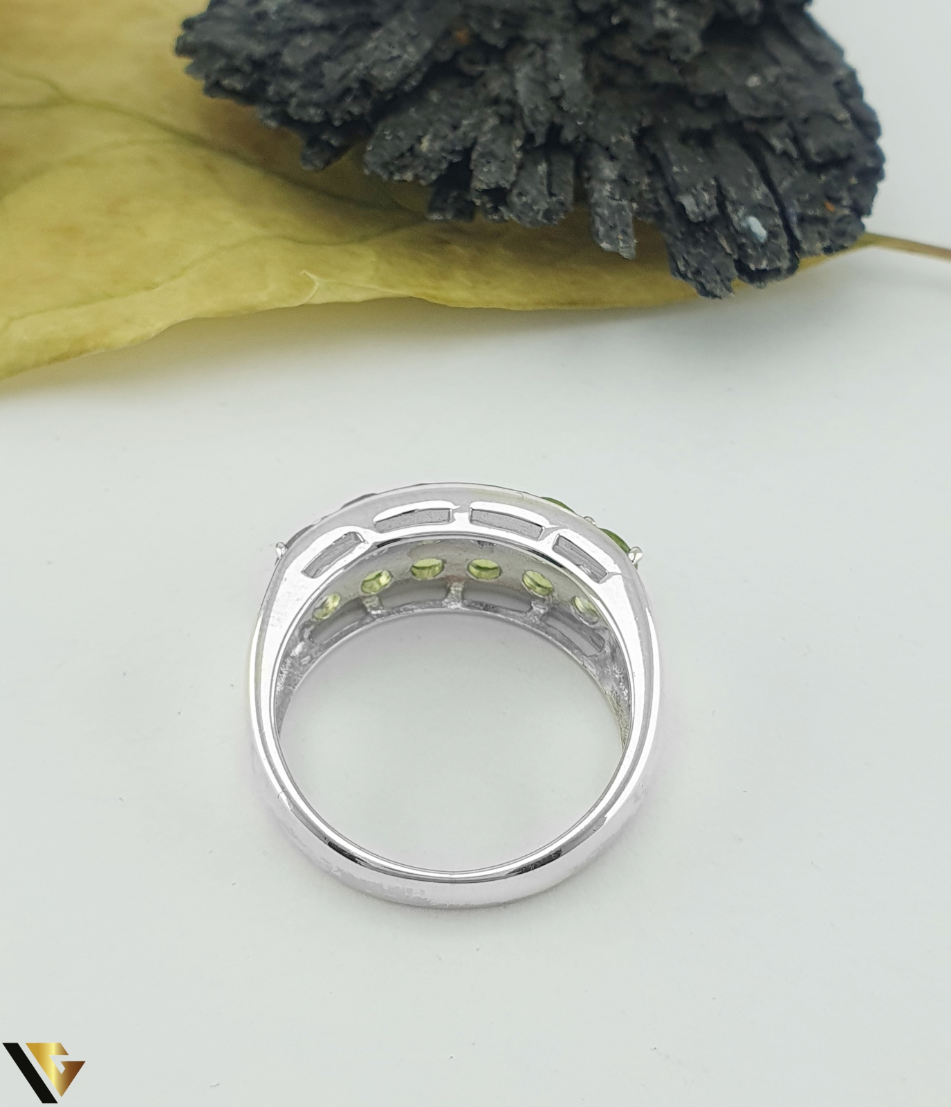 Inel Argint 925 verde galben doua linii masiv peridot