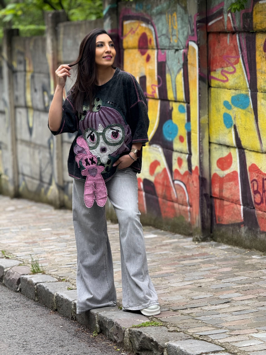 Tricou oversized Y2K cu imprimeu desen animat si accente roz