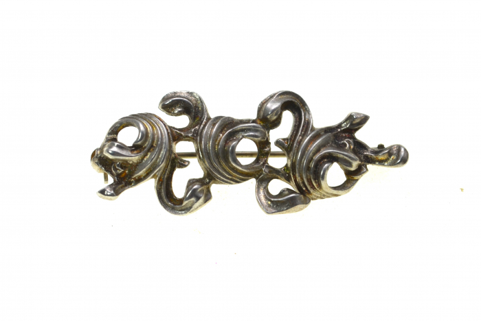 Brosa argint veche, estetica Baroque, semnata