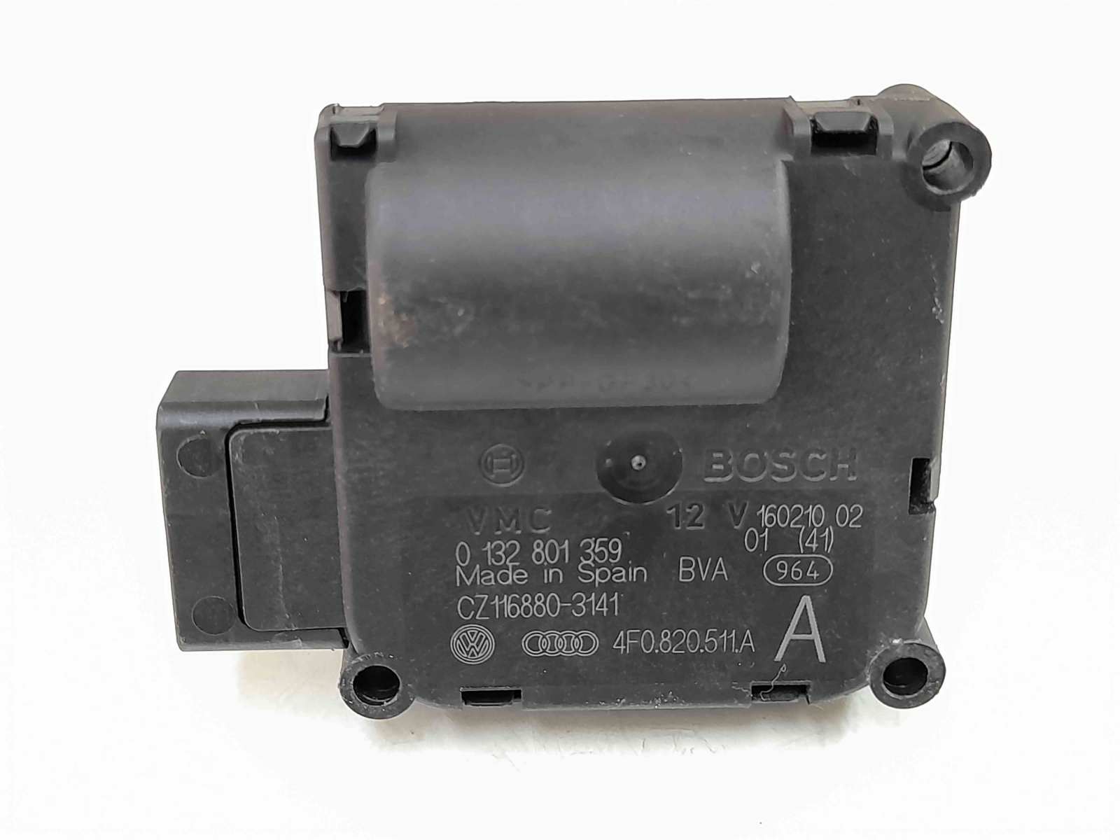 Cumpara Audi A6 facelift (4F2, C6) [Make 2004-2010] 4F0820511A Dezmembraru