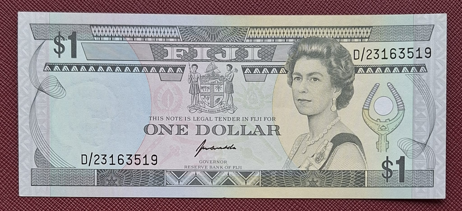 Fiji 1 Dolar 1993, bancnota Regina Elisabeta II, aproape necirculata