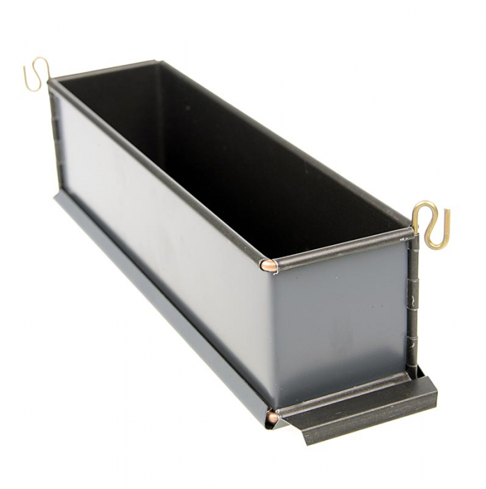 Forma pentru terina, metal, antiaderenta, lungime 30 cm, latime 7 cm ...