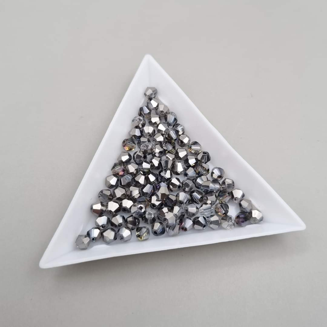 Margele Biconice Gri/ argintiu inchis 4mm