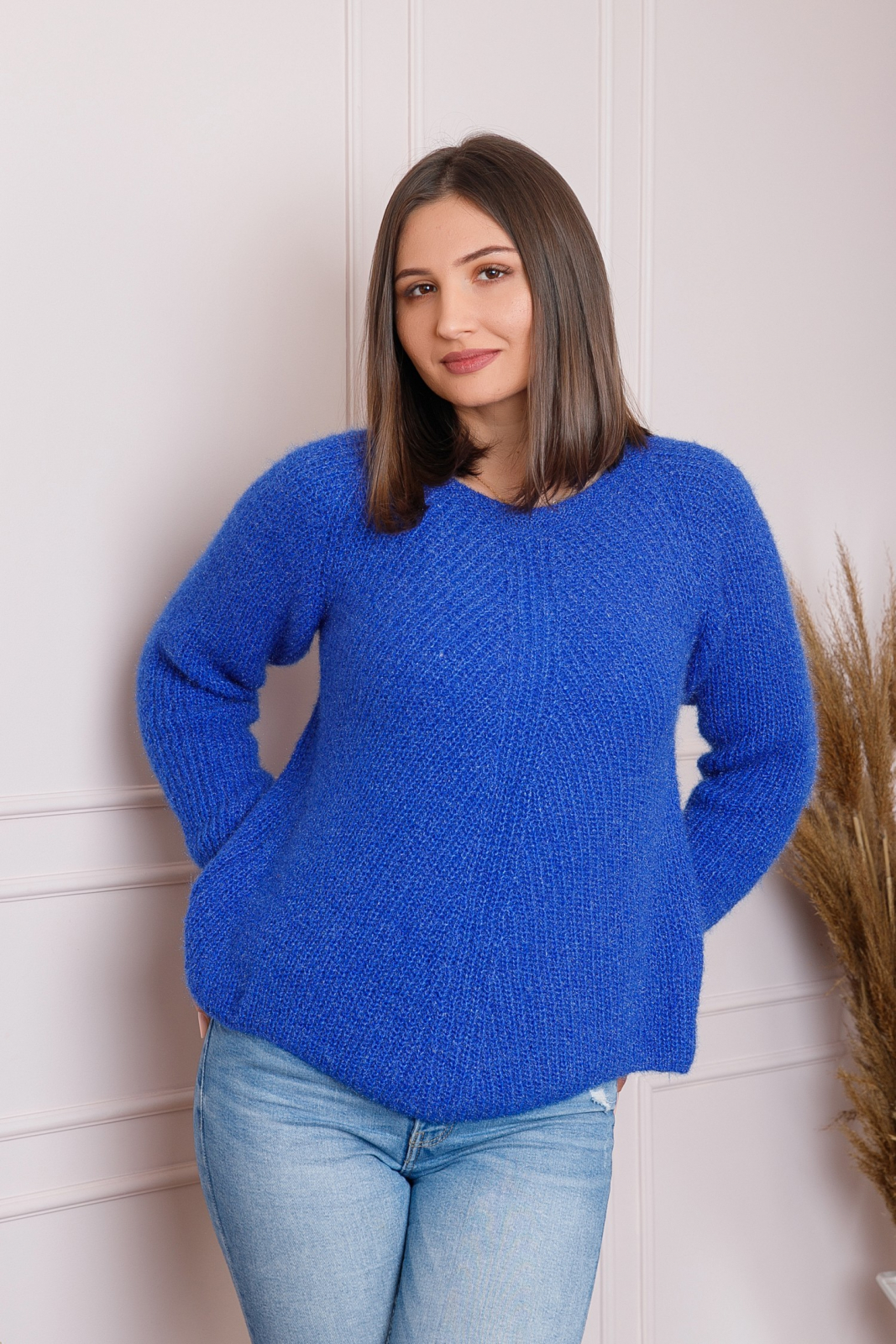 Pulover Bella pufos albastru regal cu maneci raglan