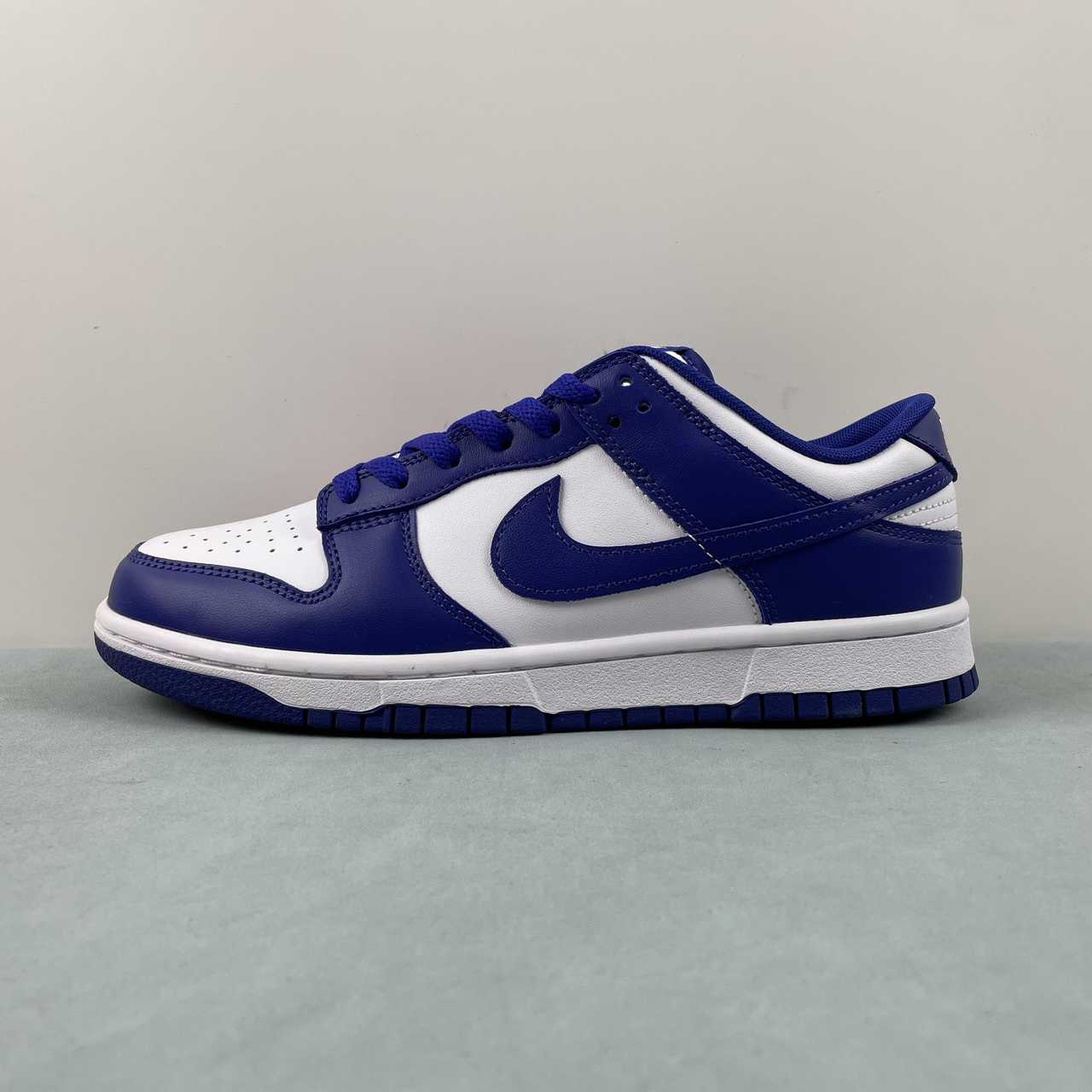 nike dunk low blue