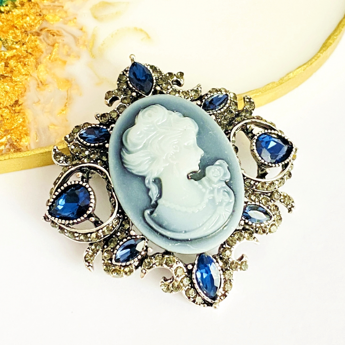 Brosa Camee Argintie - Brose Femei | ZURIEVA