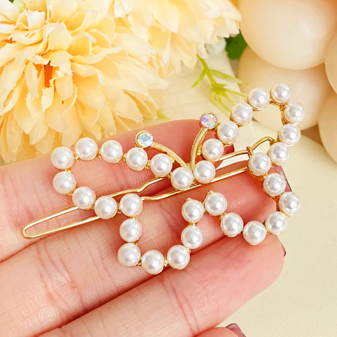 Agrafa de Par Fluture Perle - Accesorii de Par | ZURIEVA