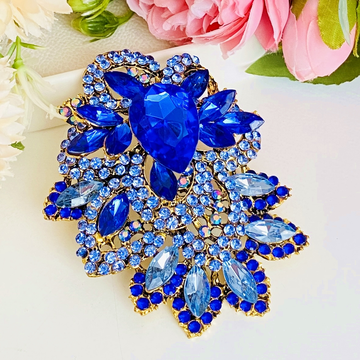 Brosa Mare Cristale Albastre - Brose Elegante | ZURIEVA