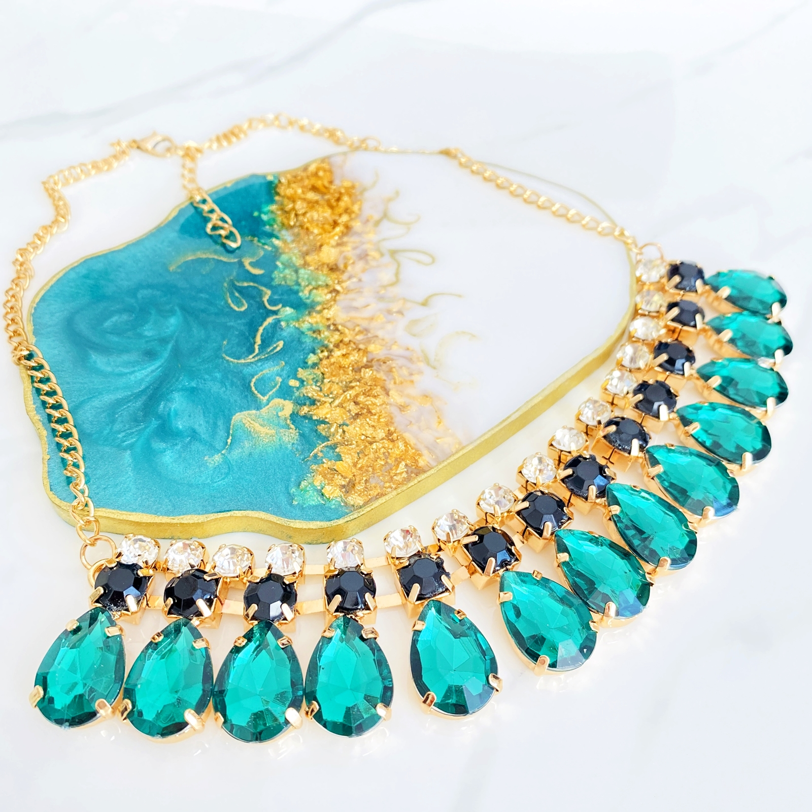 Colier Statement Cristale Verde Smarald - Coliere Femei | ZURIEVA