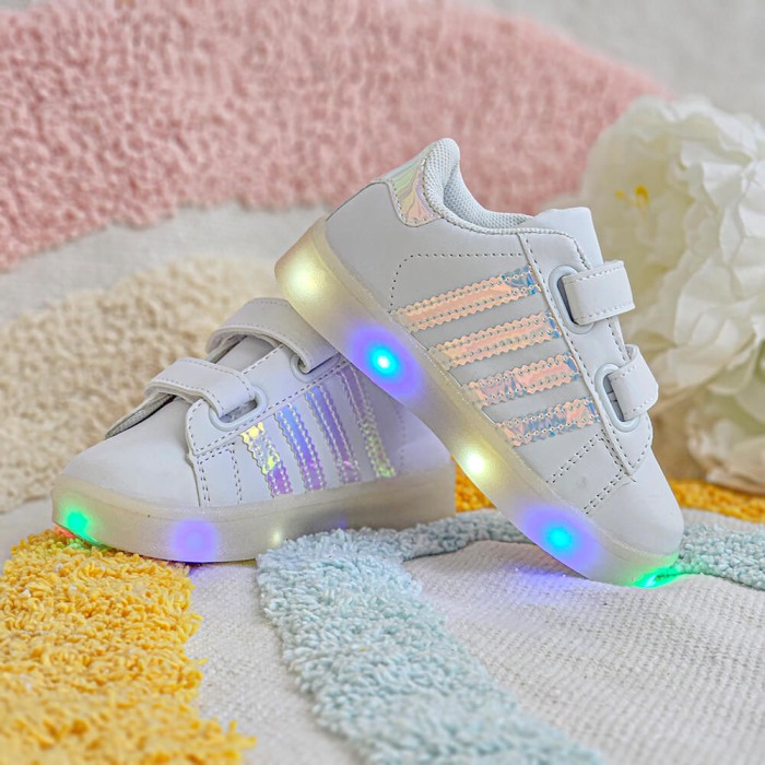 Adidasi copii cu lumini, culoare alb