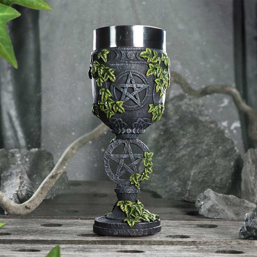 Aged Pentagram Goblet – Pocal Gotico-Ezoteric cu Pentagramă | Eternis Art
