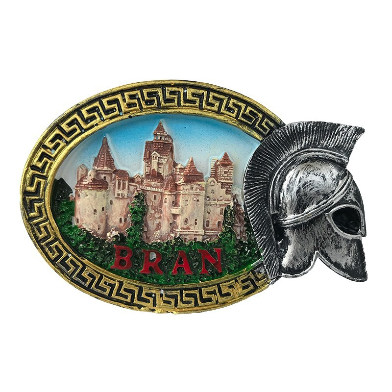 Magnet rasina cu coif soldat 9x5 cm Castelul Bran