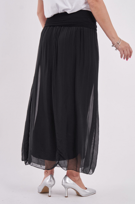 Fusta din matase neagra clasica
